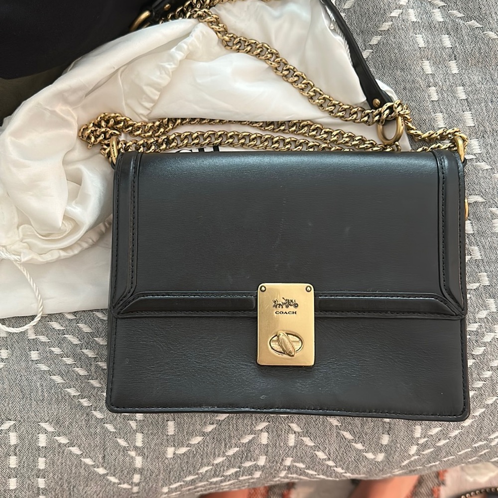 Coach Hutton Leather Shoulder Bag - Black - Gem